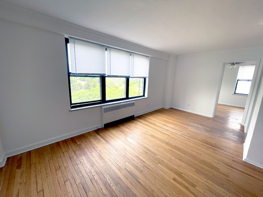 University Commons | Multifamily Property Available